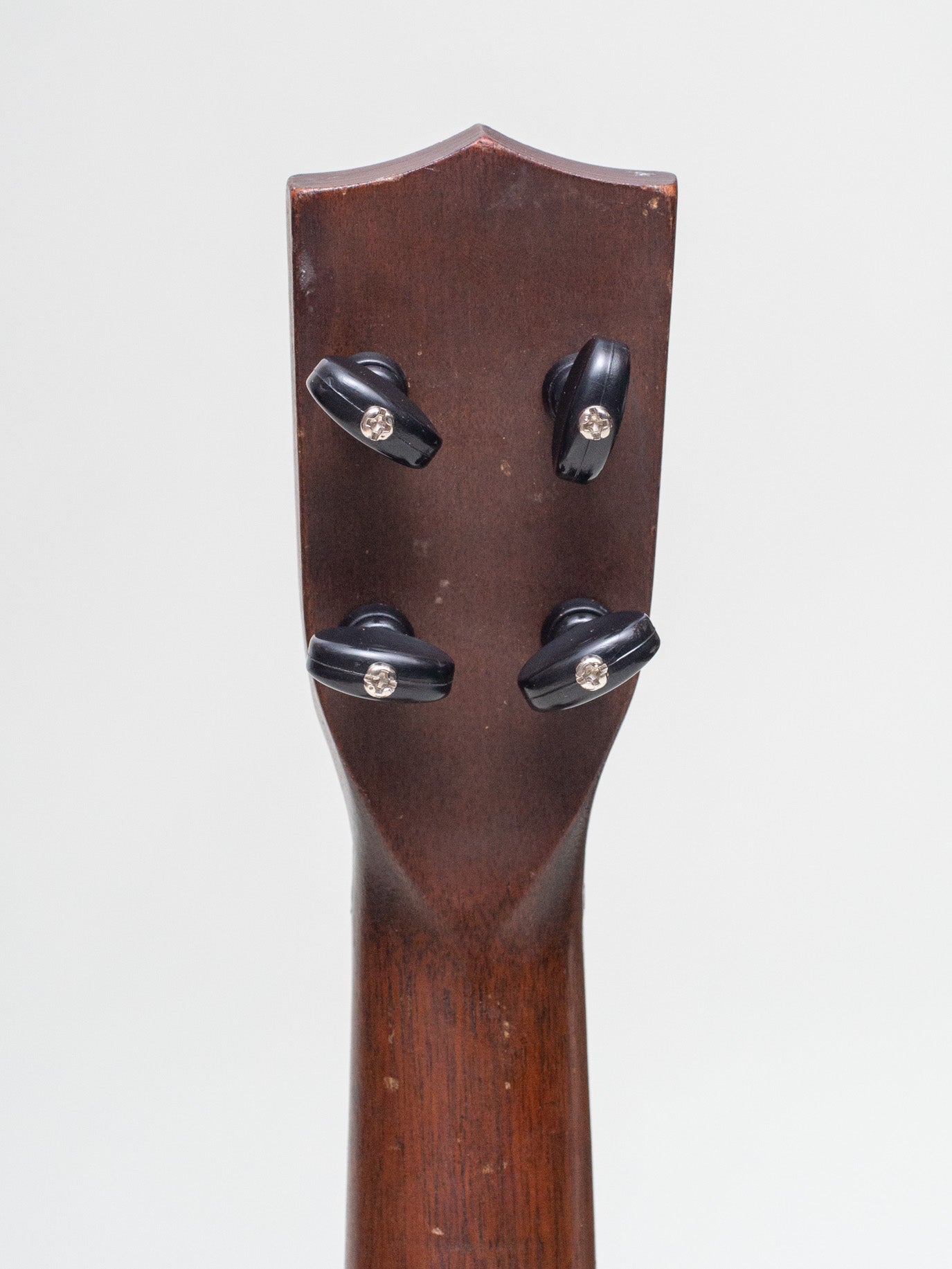 1950s Favilla Ukulele – TR Crandall Guitars